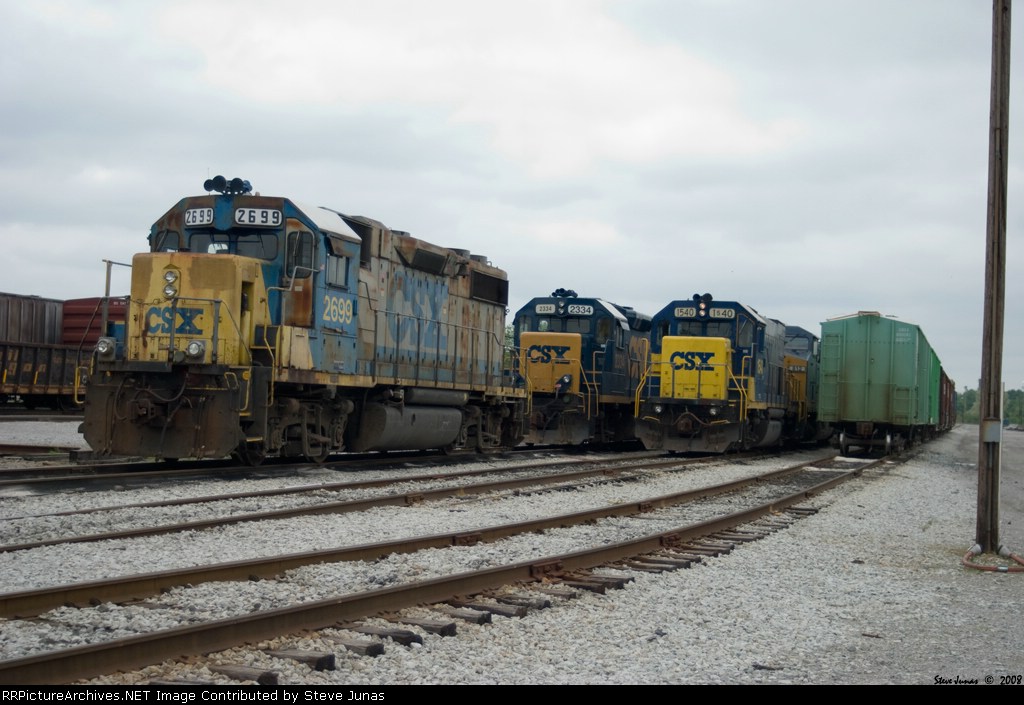 CSX 2699,2334,1540,812
